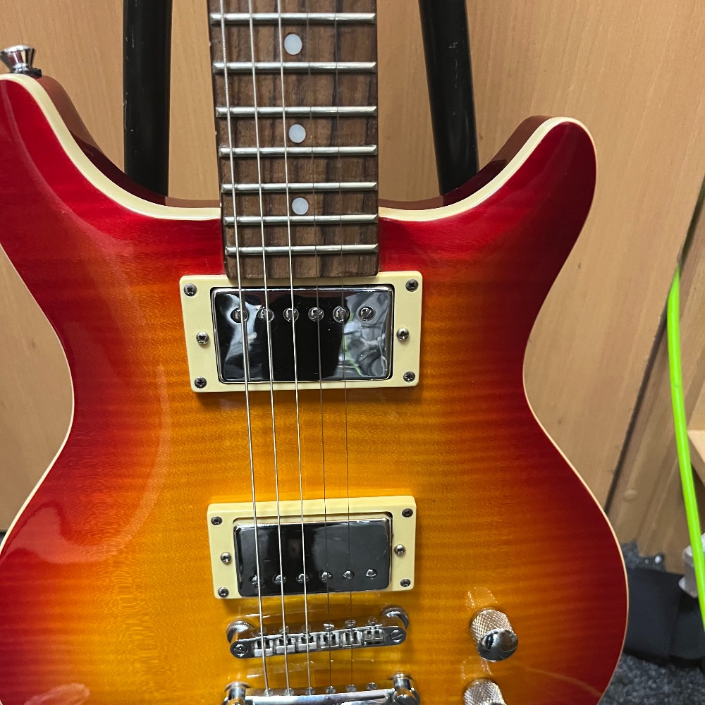 Pre-owned Hamer XT Series Sunburst A/T Electric Guitar - Own4Less